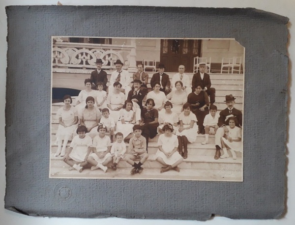 JOHN BATCHELOR. MBE (Member of British Empire). Desenho